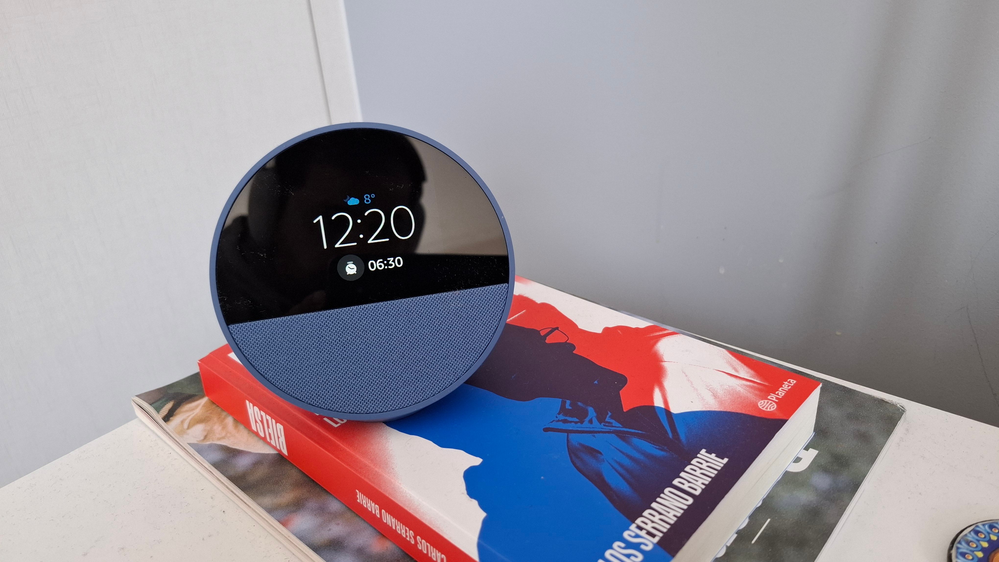 Amazon Echo Spot: un despertador que es lo mejor de lo clásico ...