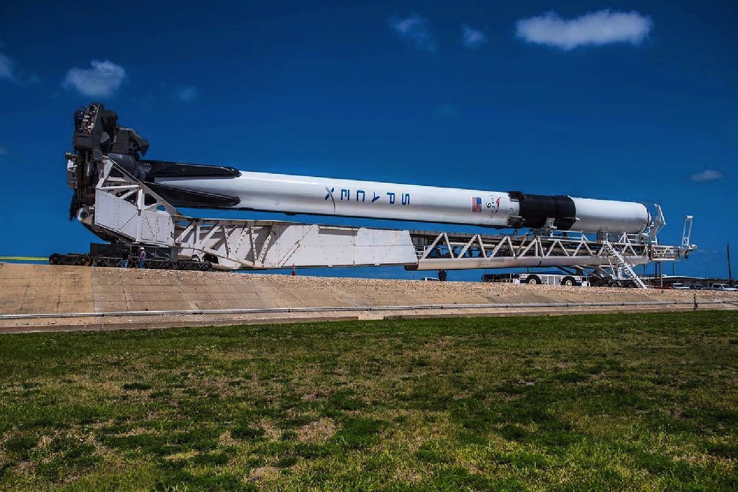 No te pierdas el lanzamiento de este nuevo cohete Falcon 9 de SpaceX ...