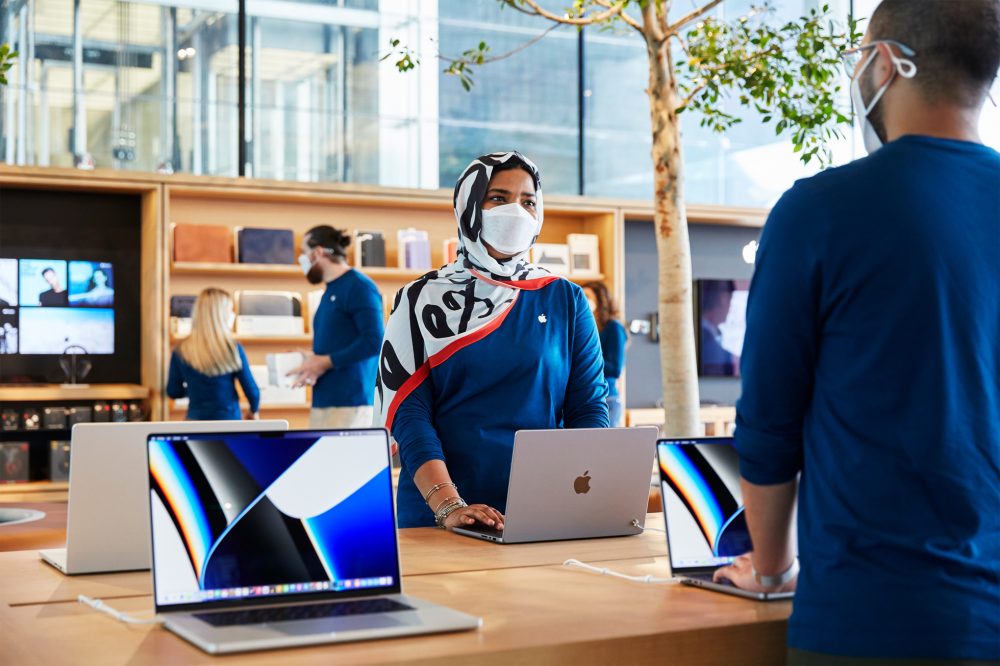 Apple muestra en todo su esplendor su nueva tienda en Abu Dabi ...
